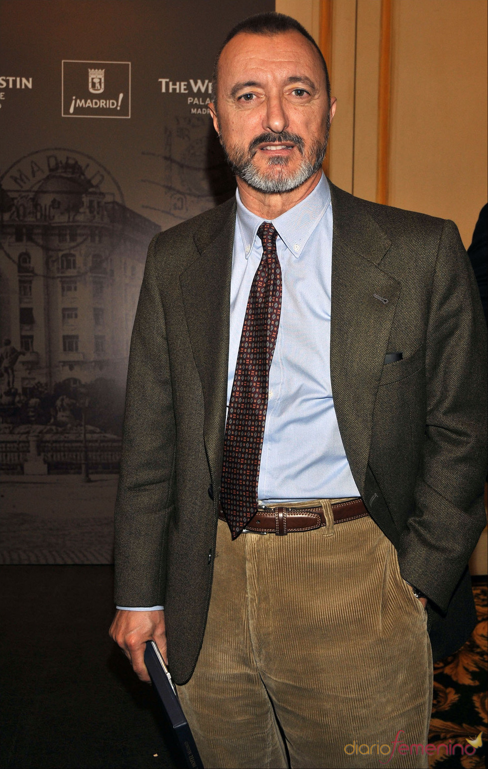 Arturo Pérez-Reverte anuncia el regreso del capitán Alatriste con su ...