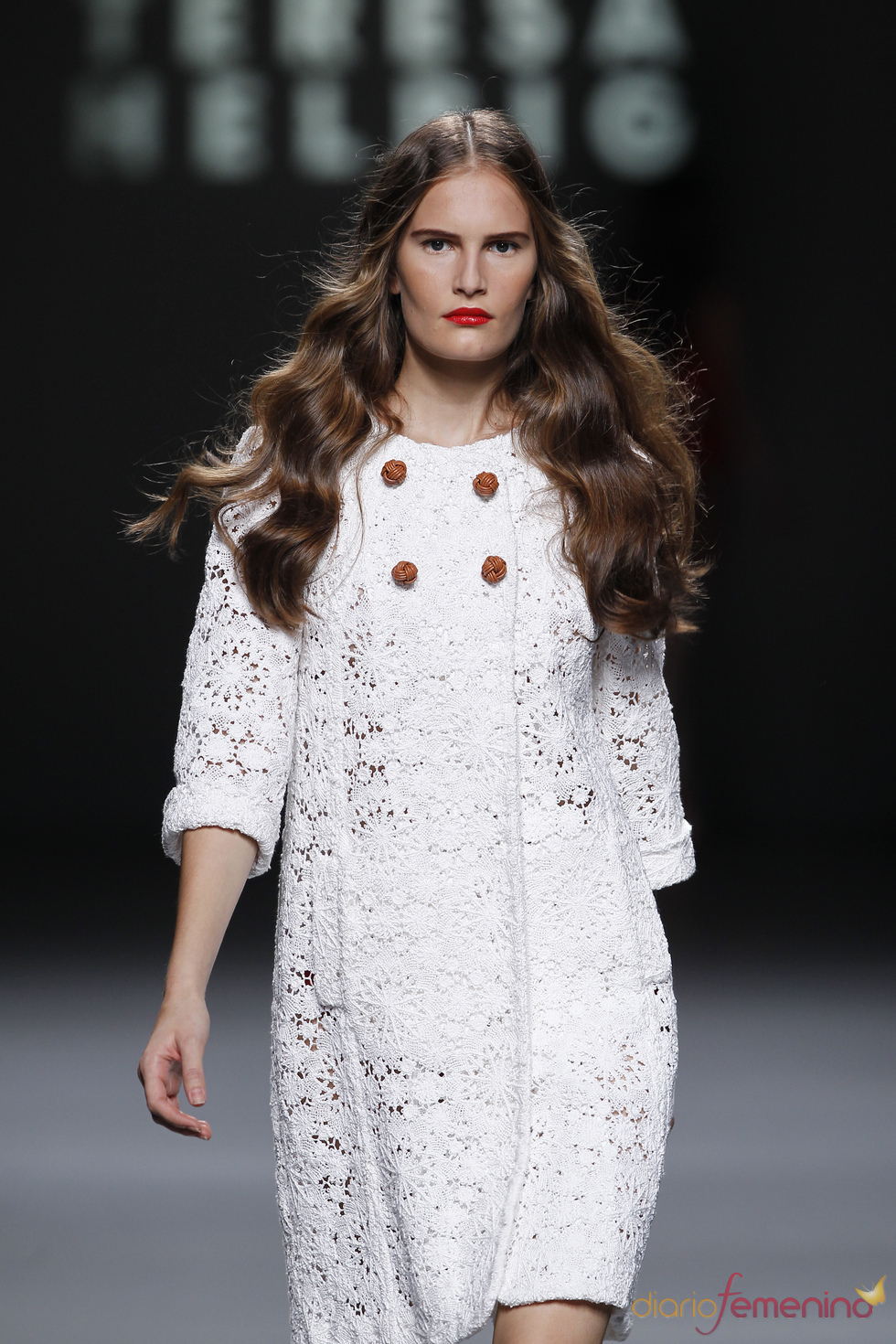 El encaje blanco, protagonista de la colección de Teresa Helbig