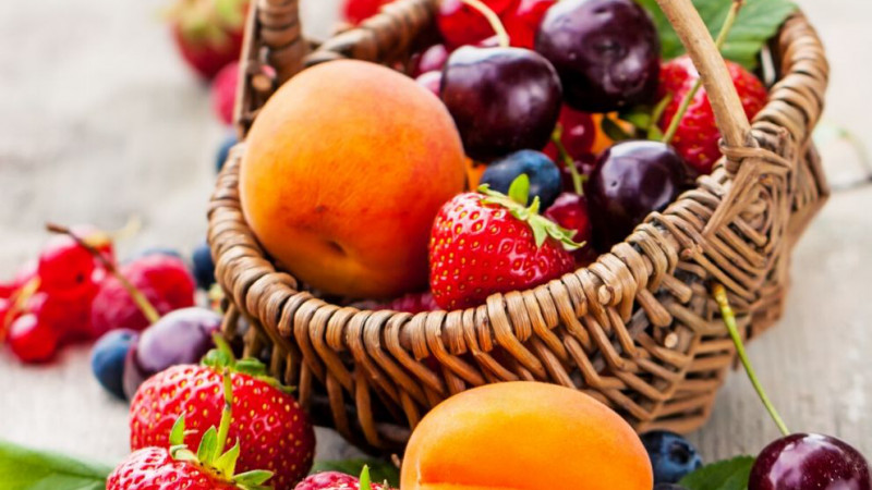 4 mitos sobre la fruta que deberías tener en cuenta en tu dieta diaria