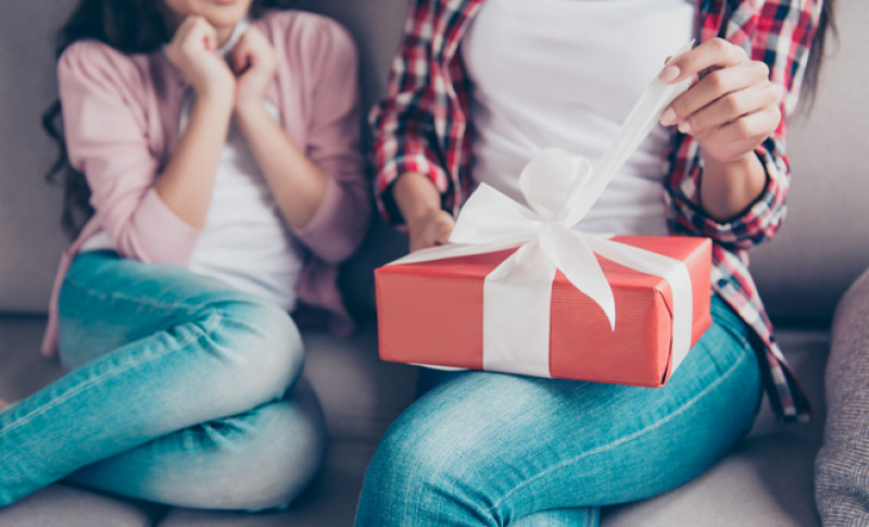 Doromanía: cuando dar y recibir regalos se convierte en obsesión