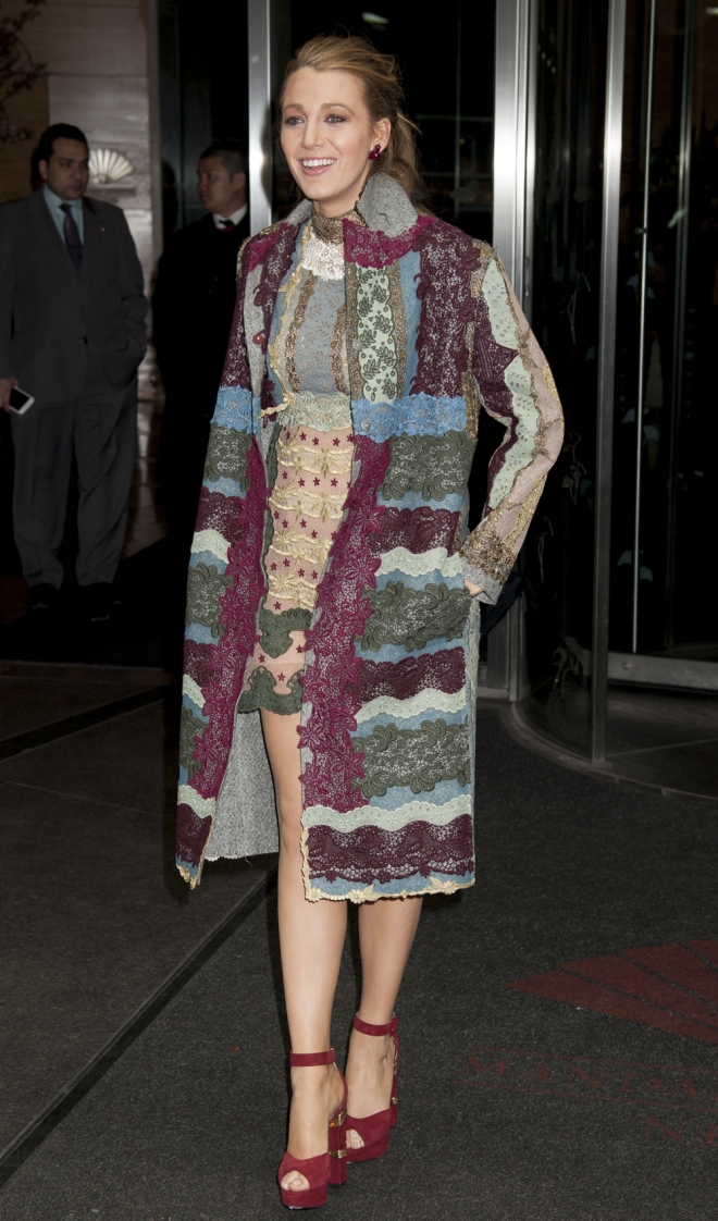 Blake Lively y sus mezclas imposibles de looks