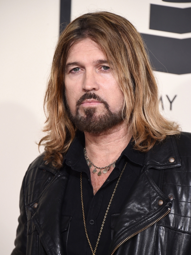 El padre de Miley Cyrus, ¿seriedad o tristeza? El padre de Miley Cyrus, ¿seriedad o tristeza?