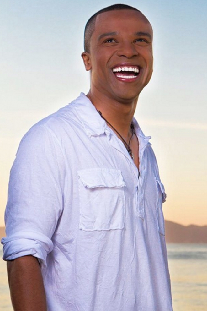 Alexandre Pires, sonrisa perfecta