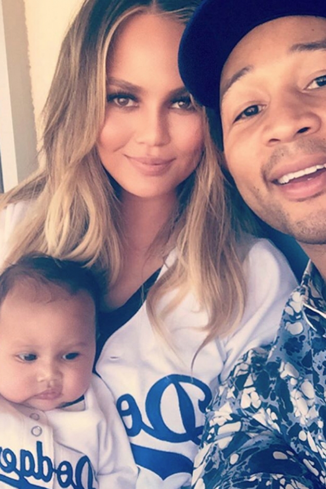 Luna Simone, siempre con John Legend y Chrissy Teigen