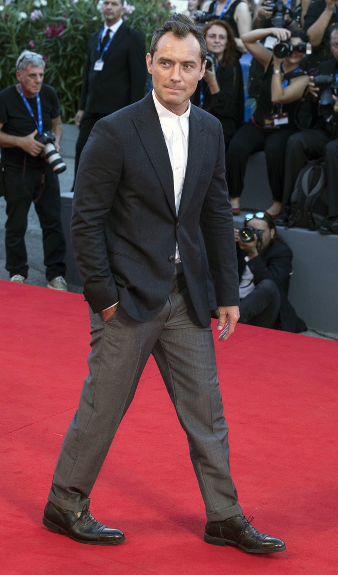 Mostra di Venezia 2016: Jude Law, muy guapo
